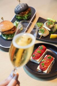 TANGRAM | Restaurant in Wan Chai | AKI Hong Kong - MGallery